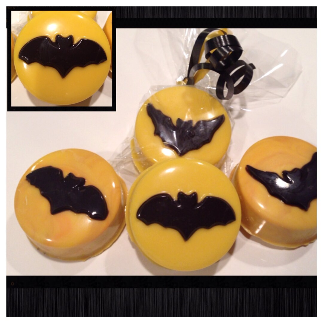Halloween Bat Themed Chocolate Covered Oreo - Set of 12 Halloween Bats ...