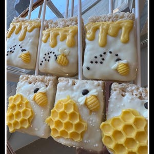 Bee Rice Krispie Treats: Bumble Bee Party Favors - Etsy