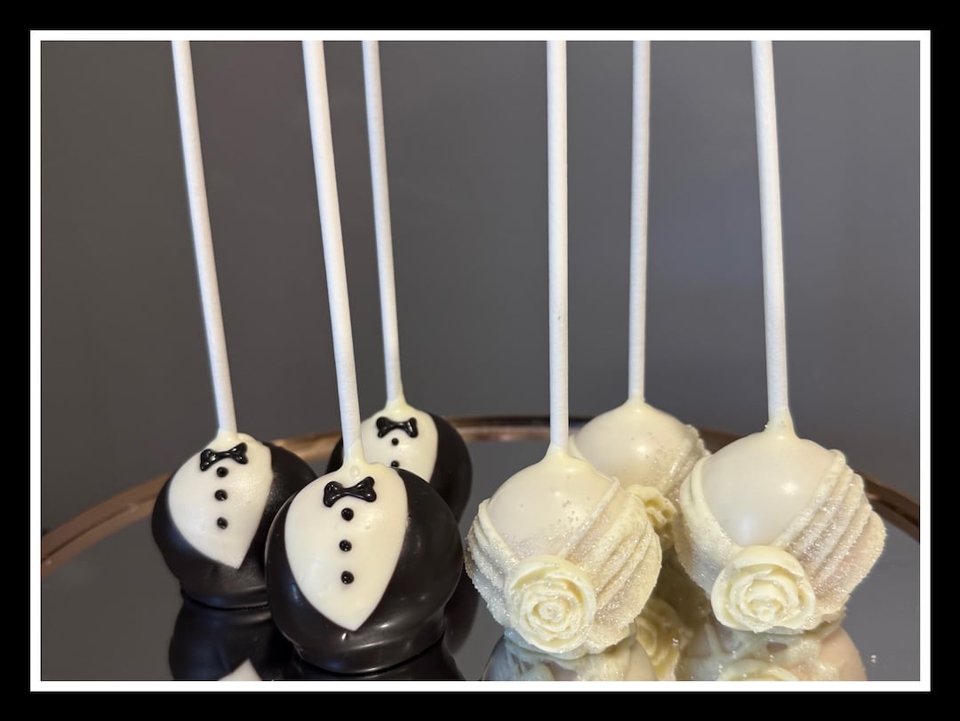 Wedding Cake Pops: Bride & Groom Chocolate Treats (24 Count) - Etsy