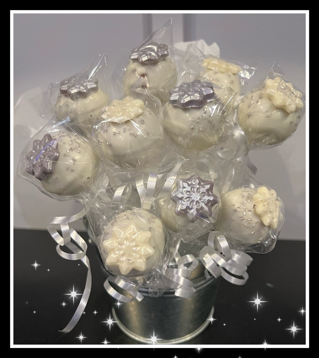 Snowflake Cake Pops, Holiday Cake Pops, 24 Custom Holiday Cake Pops ...