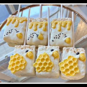Bee Rice Krispie Treats: Bumble Bee Party Favors - Etsy