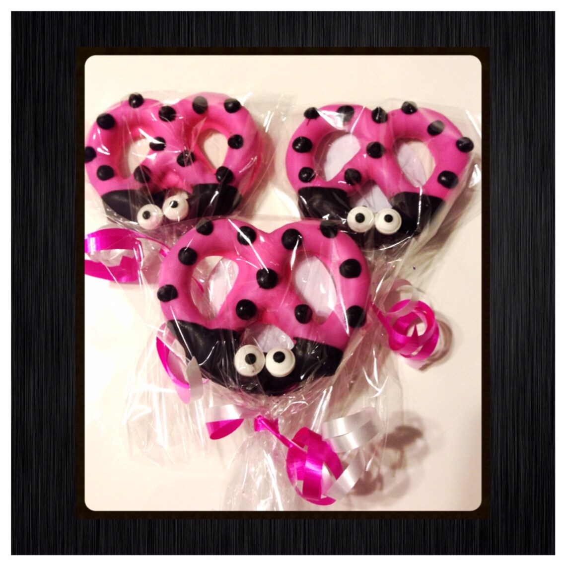 Ladybug Chocolate Covered Pretzels: Personalized Party Favors, Set of ...