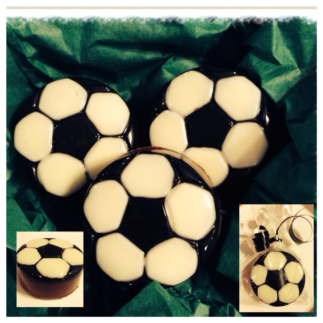 Soccer Ball Chocolate Covered Oreos Set of 12 Soccer Party Favors ...