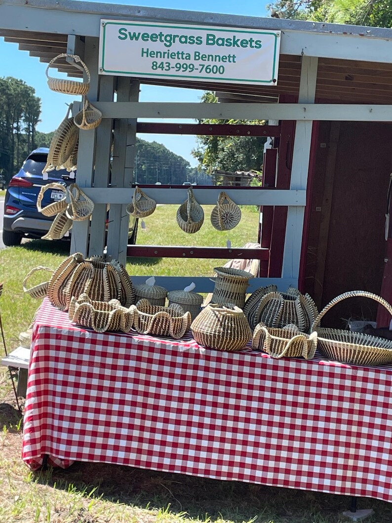 Handmade Gullah Sweetgrass Basket: African-american Craft From South ...