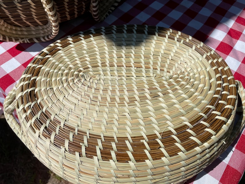 Handmade Gullah Sweetgrass Basket: African-american Craft From South ...