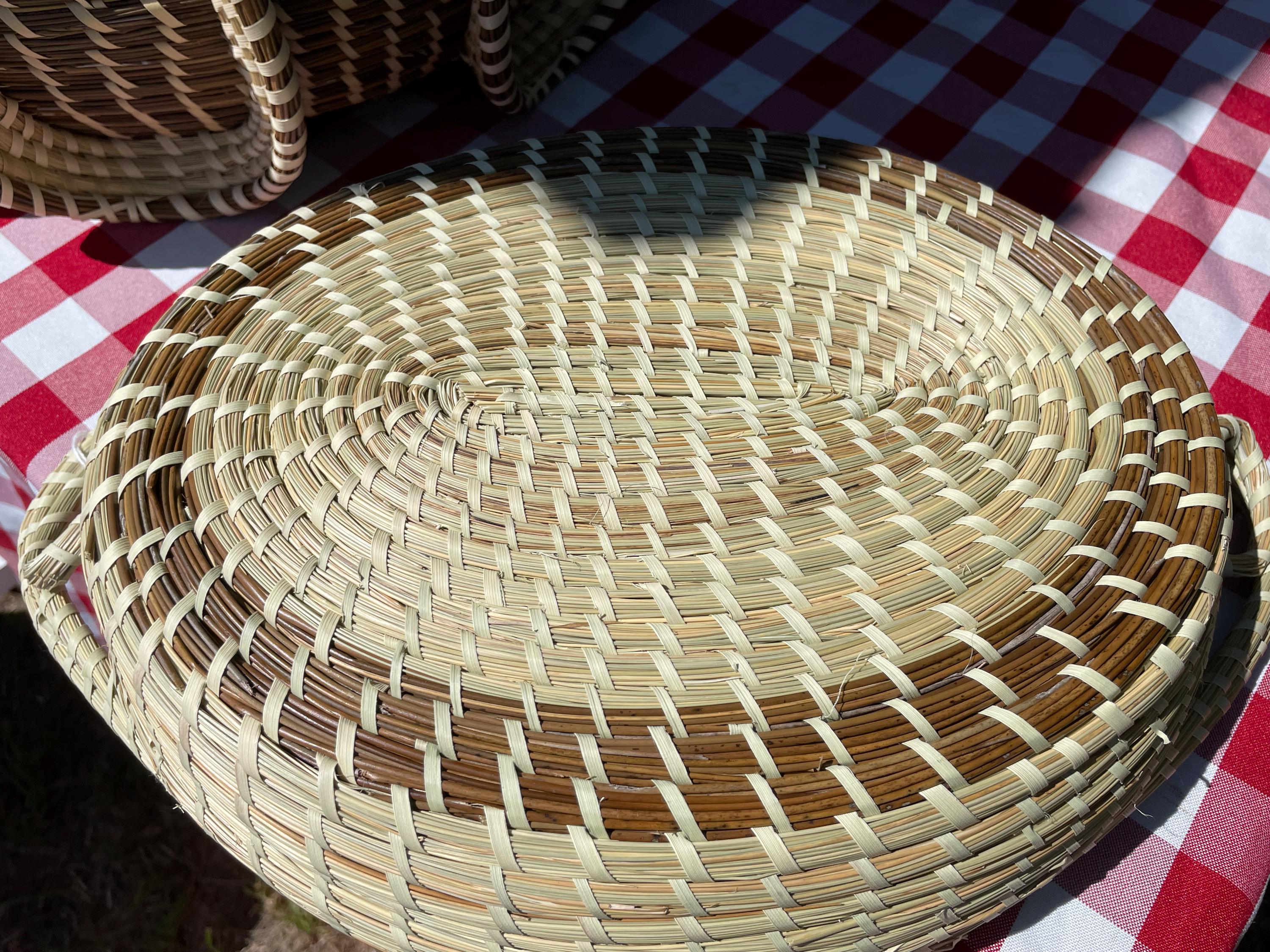 Handmade Gullah Sweetgrass Basket: African-american Craft From South ...