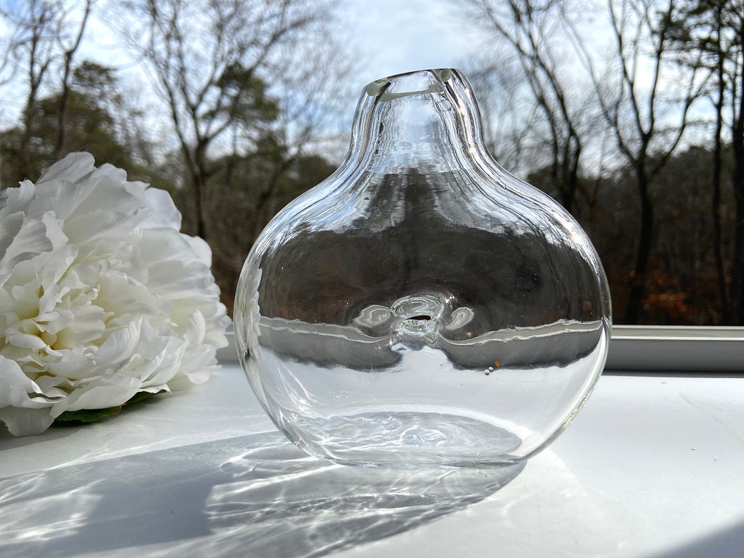 Hand-blown Glass Bud Vase, Clear Donut Vase, Handblown, Shabby Chic ...