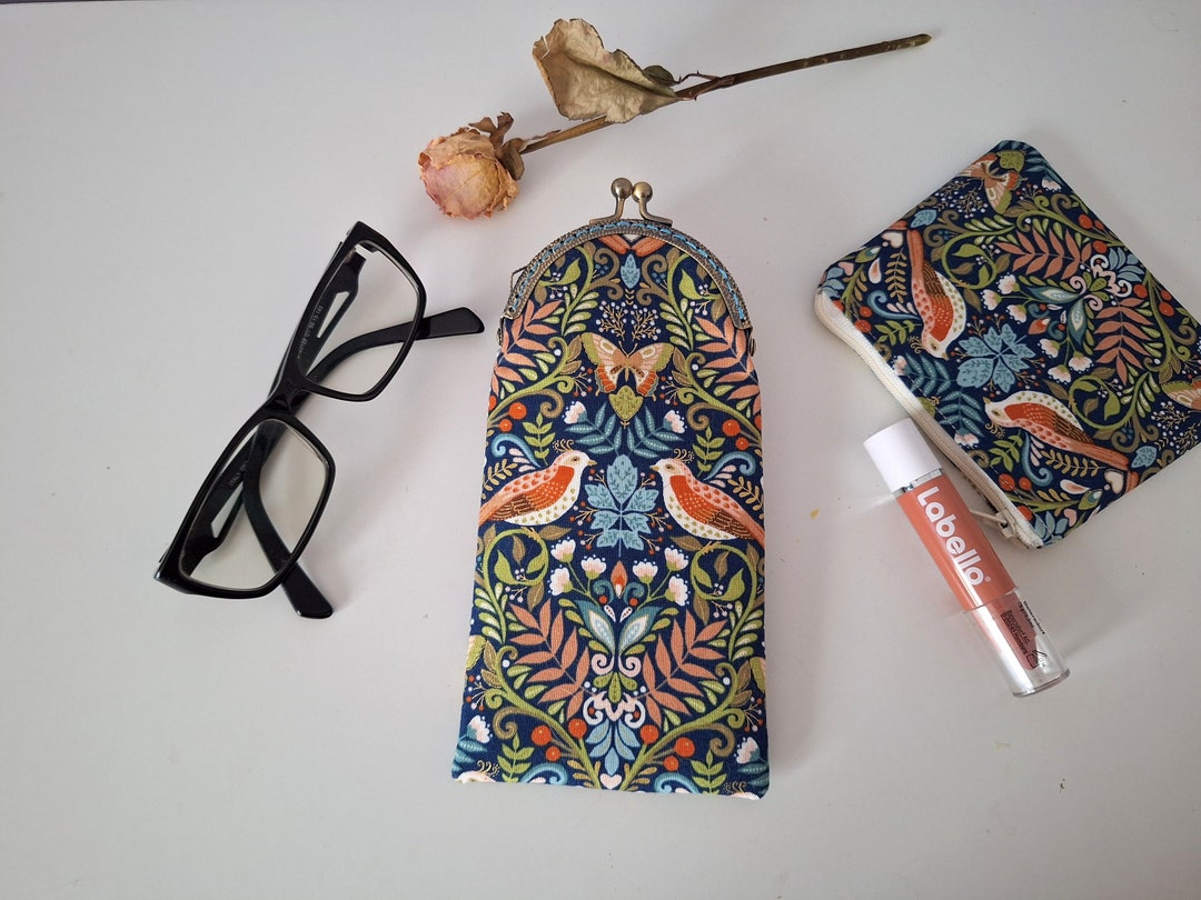 Cute Vintage Eyeglass Case With Flowers and Birds, Kiss Lock Case ...