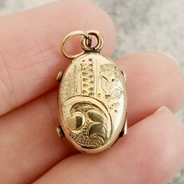 Victorian Locket - Etsy