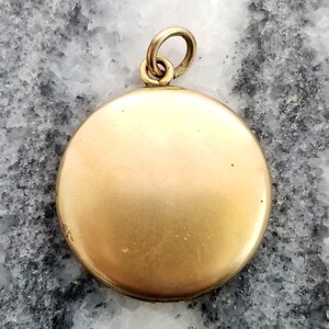 Vintage E.L.C Monogram Photo Locket, 1 Inch Across Gold Filled, Circle ...