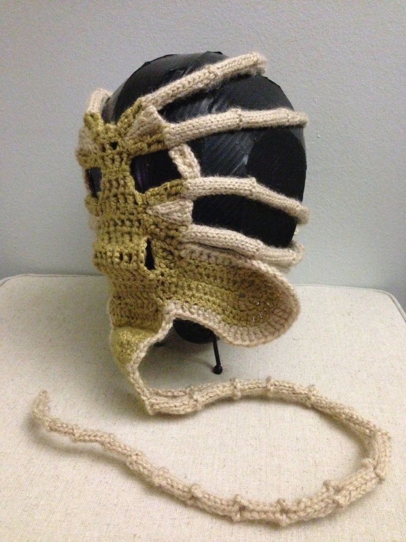 Xenomorph Alien Facehugger Face Warmer PDF Pattern - Etsy