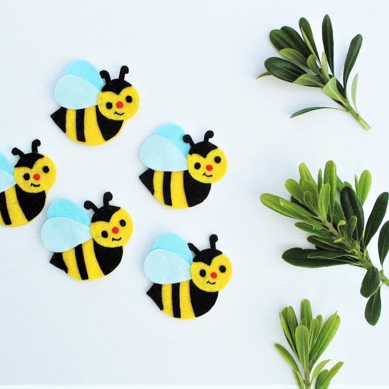 Bee Finger Puppet - Etsy