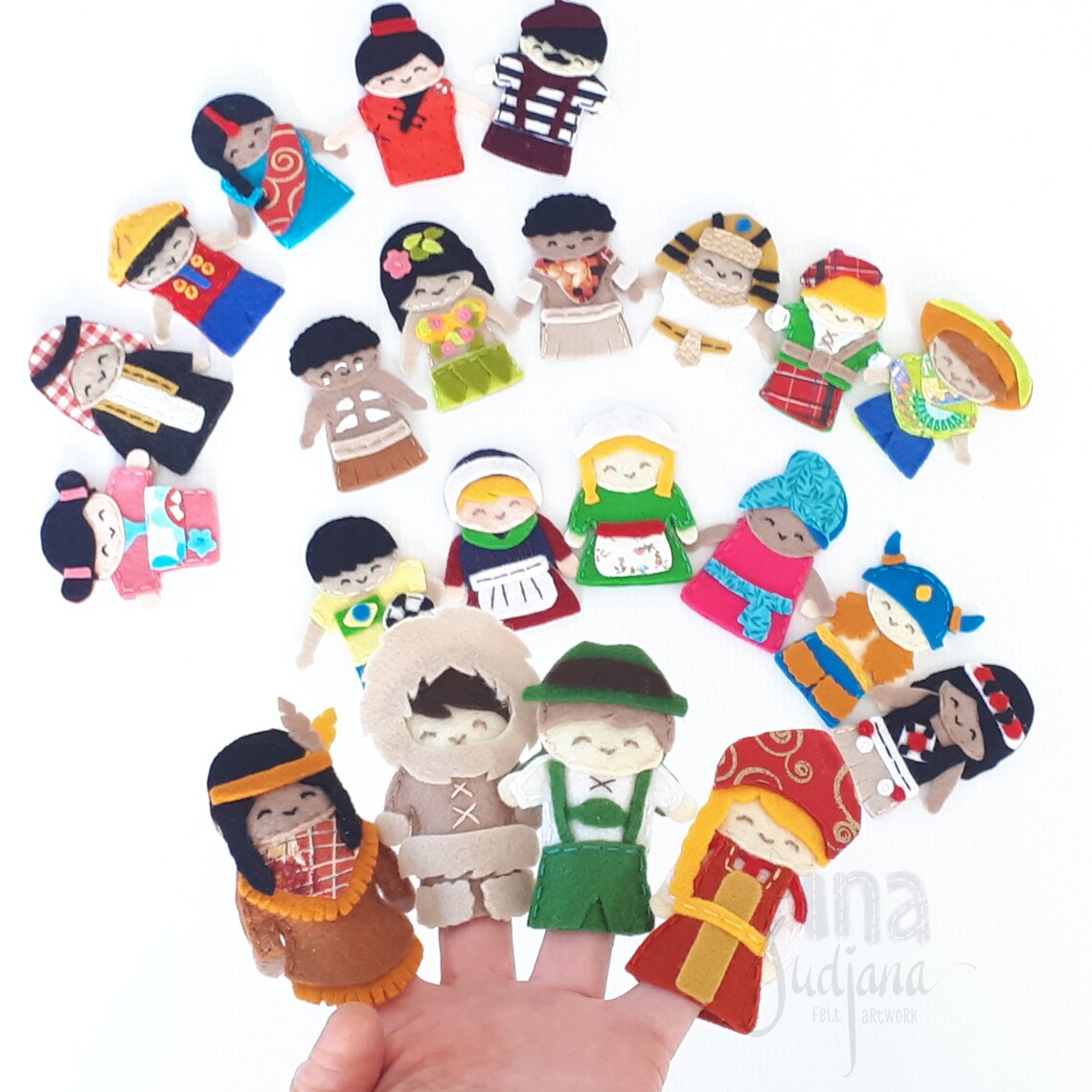 Friends of the World - Set of 5 Felt Finger Puppets, Pretend Play ...
