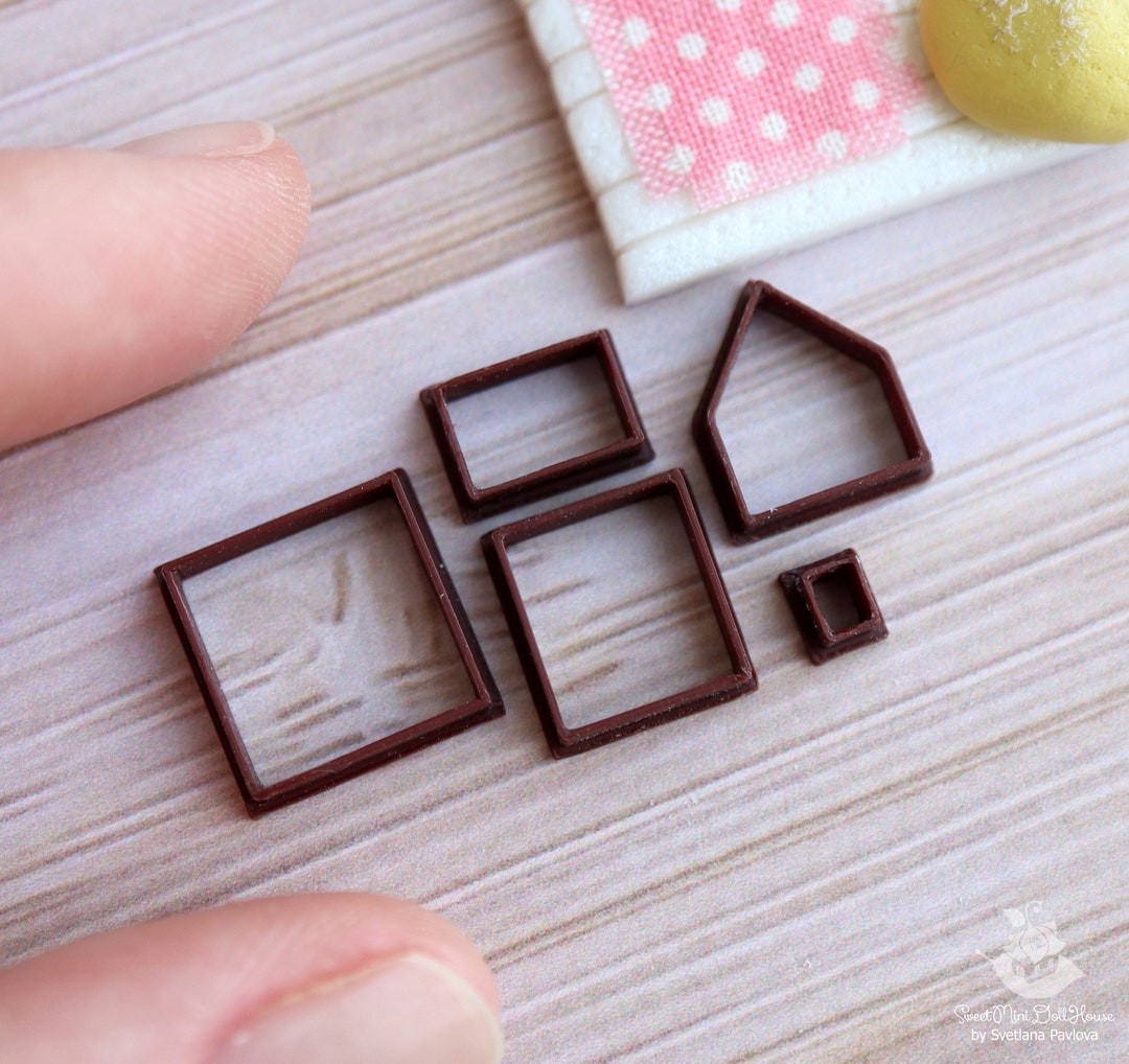 Miniature Cutters for Dollhouse Kitchens on a Scale of 1 to 12 ...