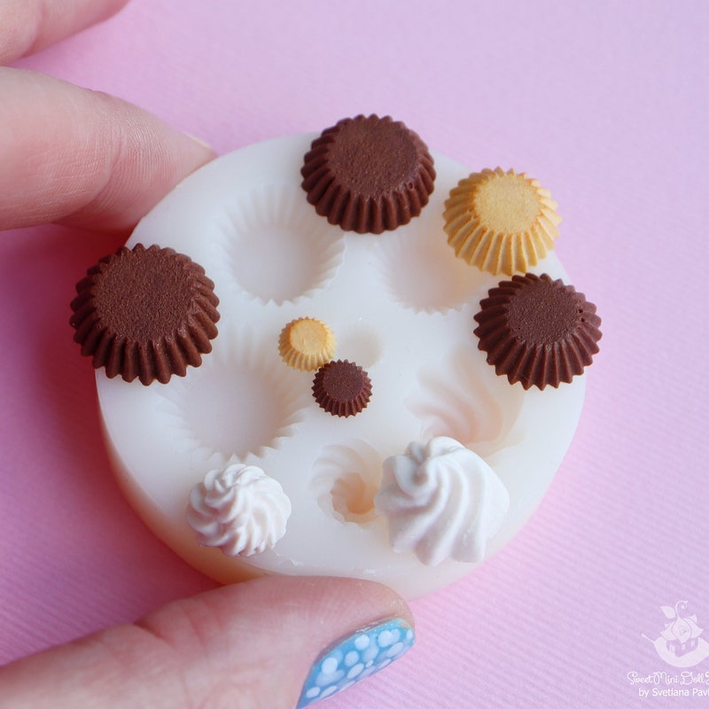 Silicone Cupcake Mold - Etsy