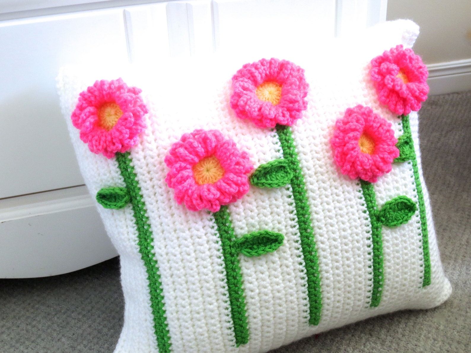 Crochet Pattern Daisy Pillow Crochet Pillow Crochet DIY Decor Farmhouse ...