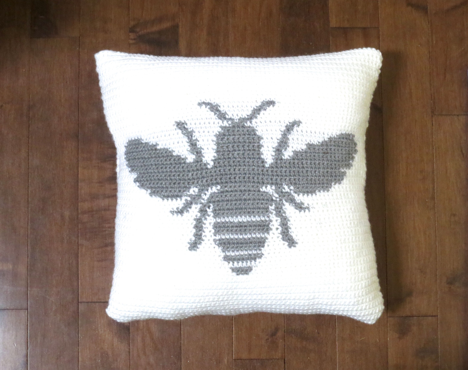 Crochet Pattern Bumble Bee Pillow Crochet Pillow Crochet DIY - Etsy