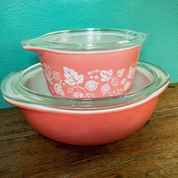 Vintage Pyrex Dish - Etsy