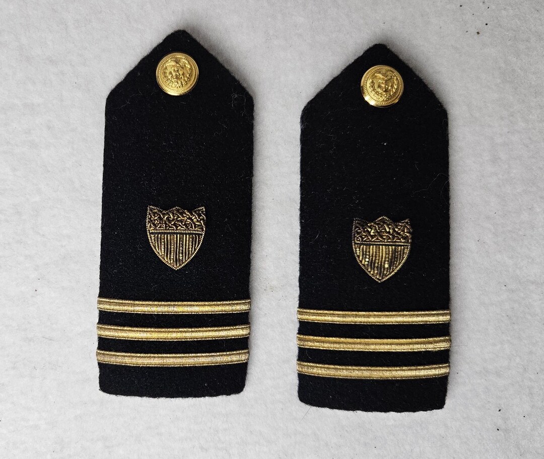 World War Ll Vanguard US Coast Guard Bullion Commander Eplautes - New ...