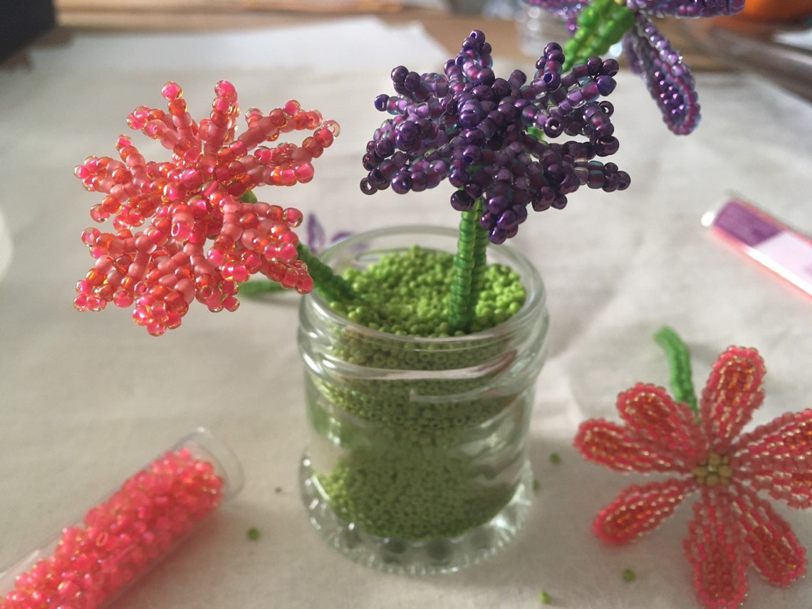 Seed Bead Pattern, Beaded Flower, Flower Tutorial, Bachelor's Button ...