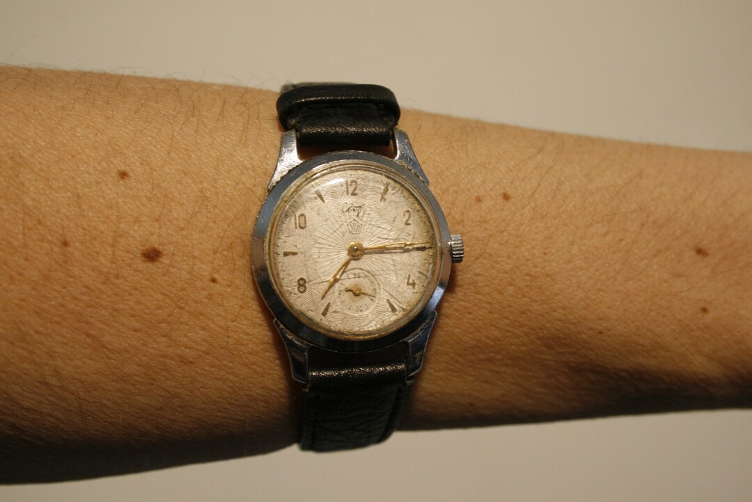 RESERVED Vintage SVET Wrist Watch Soviet Cold War Era Wristwatch Made ...