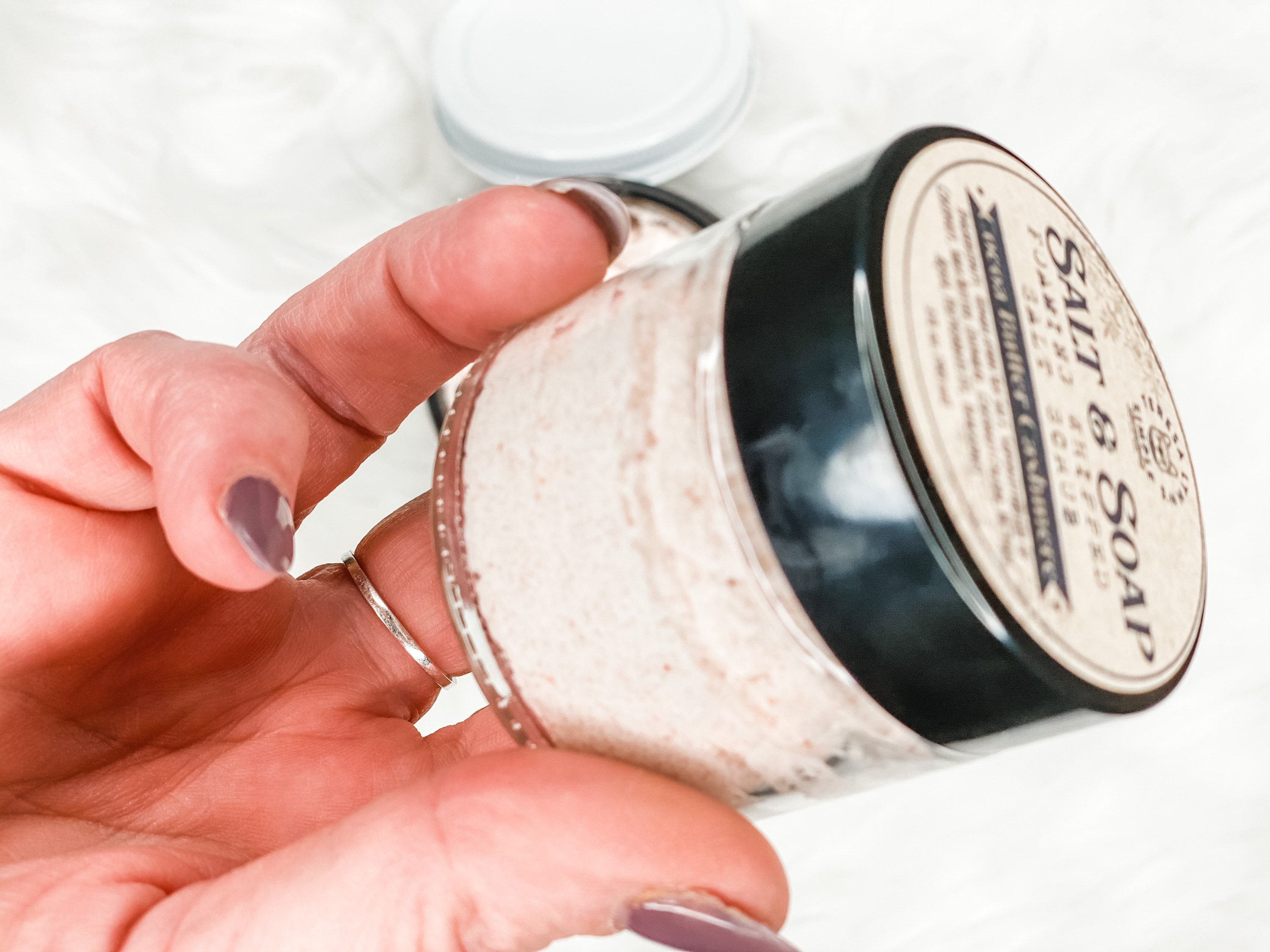 Foaming Salt Scrub Himalayan Sea Salt Exfoliate Grapefruit Coconut Foaming Salt Scrub Himalayan Sea Salt Exfoliate Grapefruit Coconut