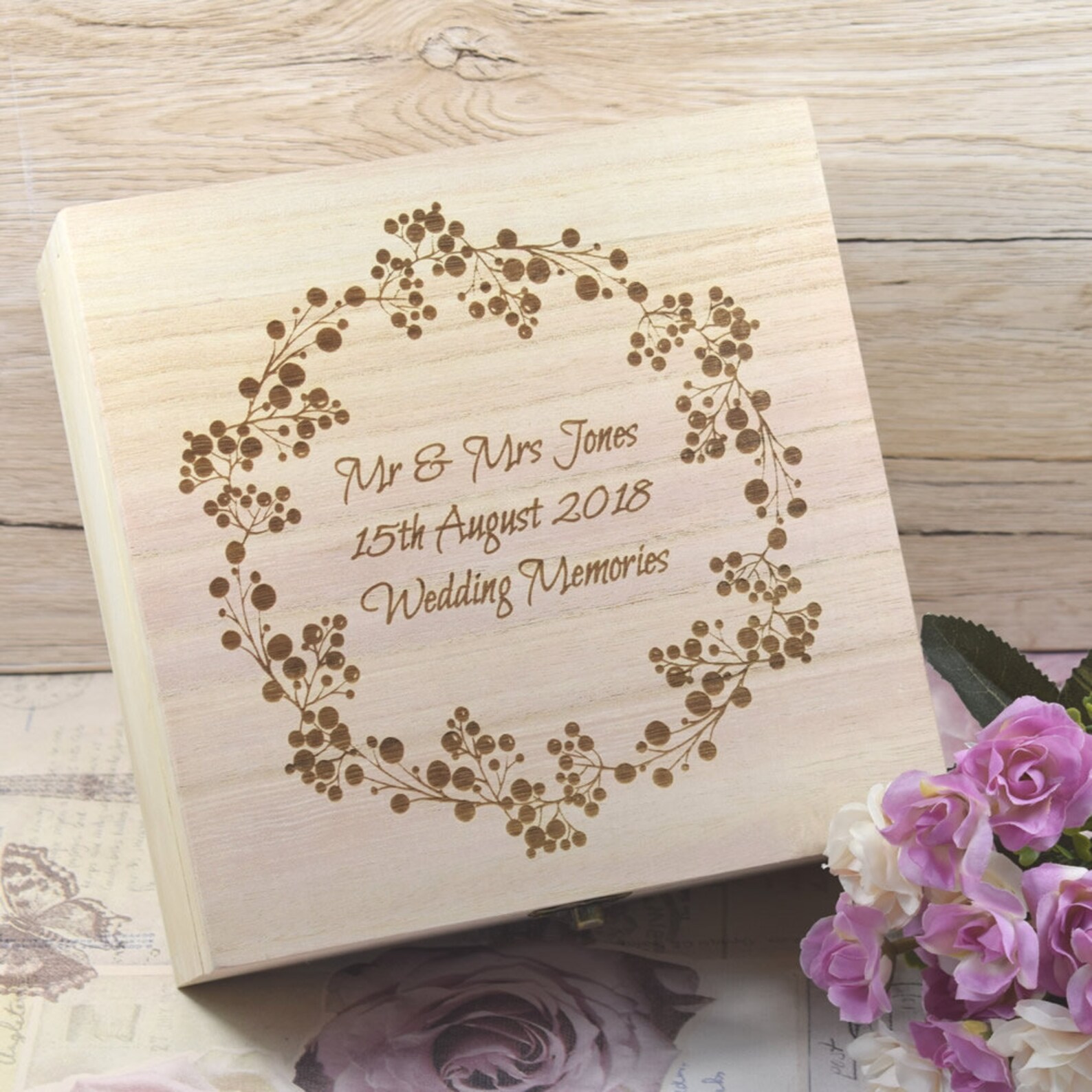 Engraved Wedding Memories Box With Classy, Wreath Design - Wedding ...