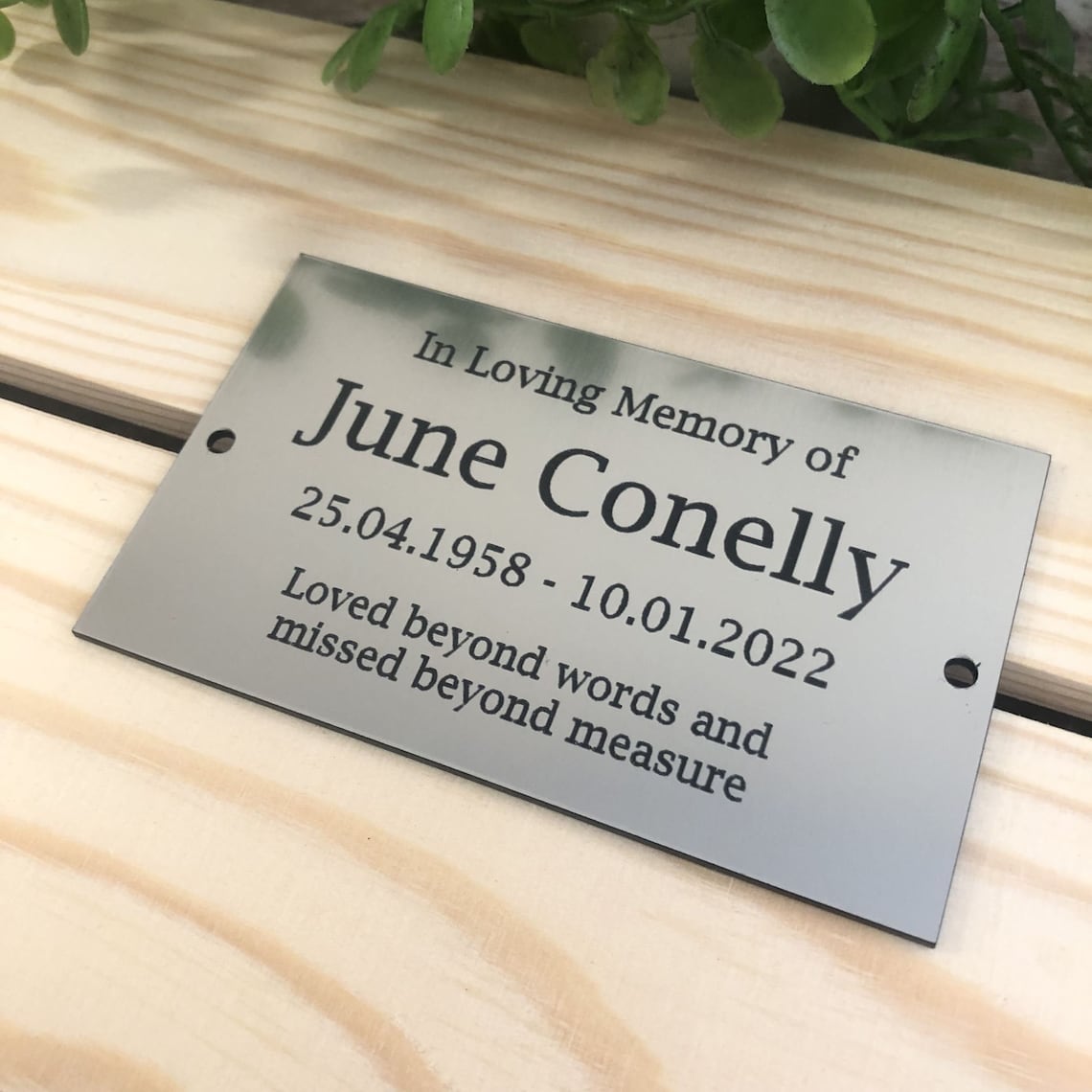 Personalised Memorial Bench Plaques - Remembrance All Weather Memorial ...