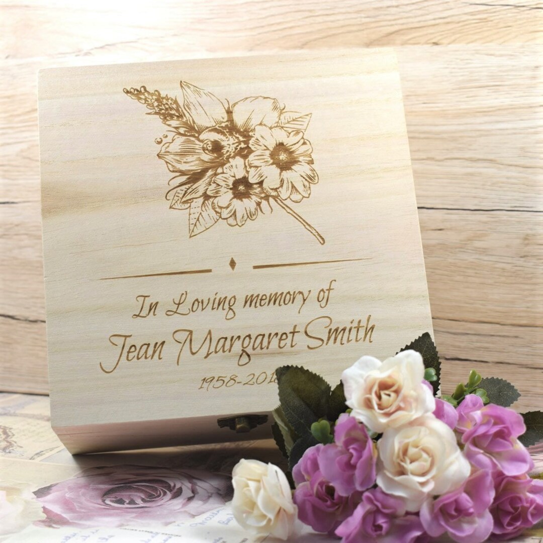 Engraved, Personalised Floral Remembrance Keepsake Box - in Memory ...