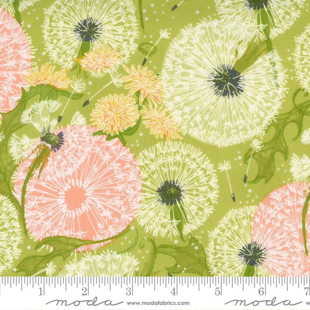 Dandi Duo Dandelion Fields Grass by Robin Pickens for Moda, 1/2 Yard ...