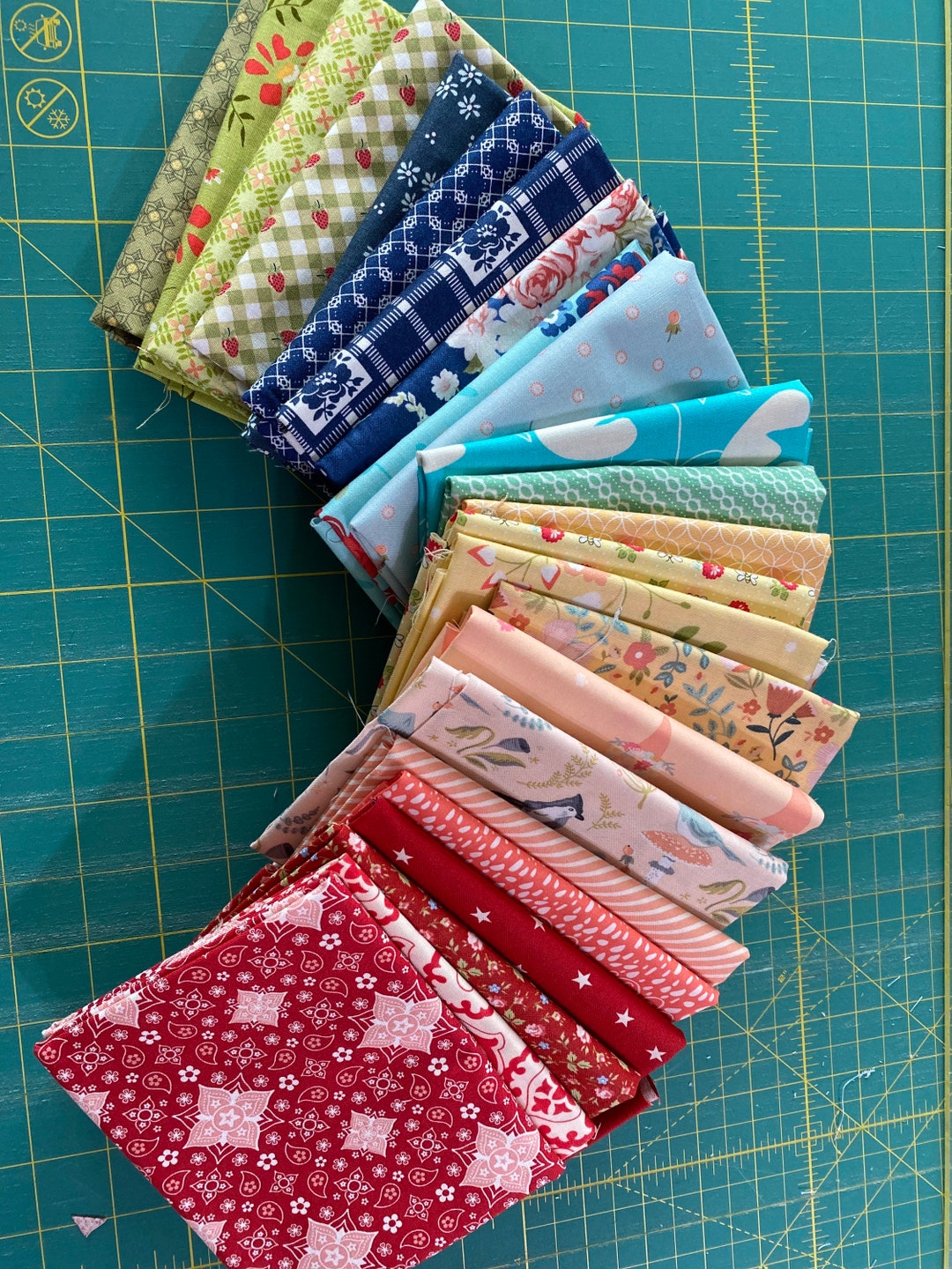 Fat Quarter Scrap Bags - 24 Fat Quarters - 18" X 22" - Etsy