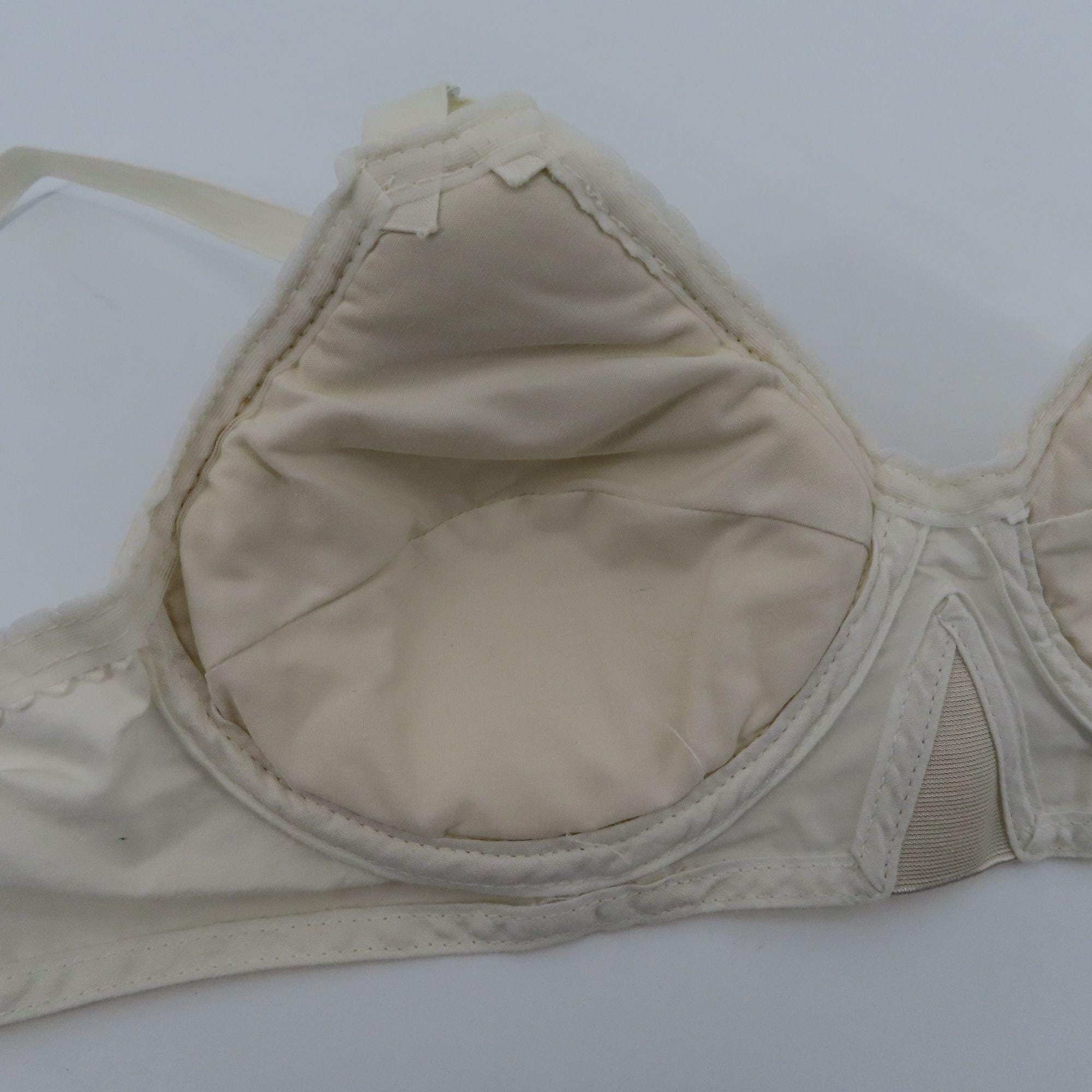 VTG Formfit Rogers 32B Bra Inflation White Padded Cone Bullet Pointy ...