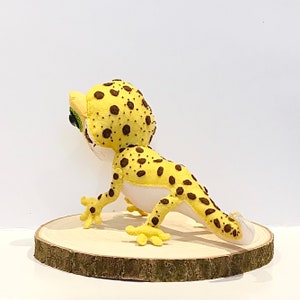 Felt Gecko PDF Sewing Pattern Embroidered Gecko, Holiday Hand Sewing ...