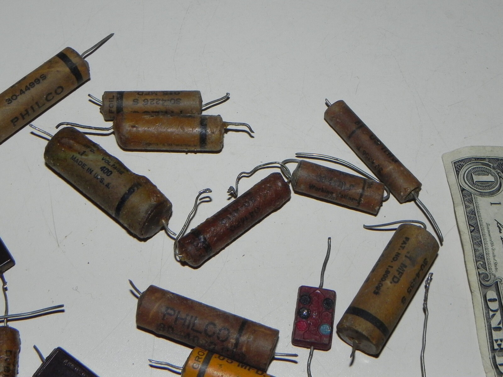 Vintage Radio Parts; 30 Used Capacitors.. Several Different Sizes - Etsy