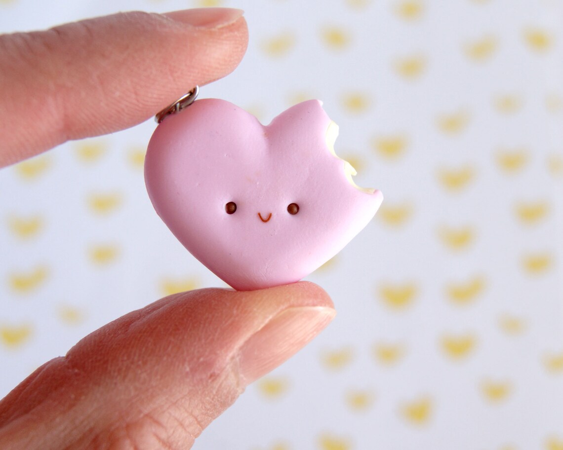 Tierno colgante corazón de chocolate colgante kawaii de | Etsy