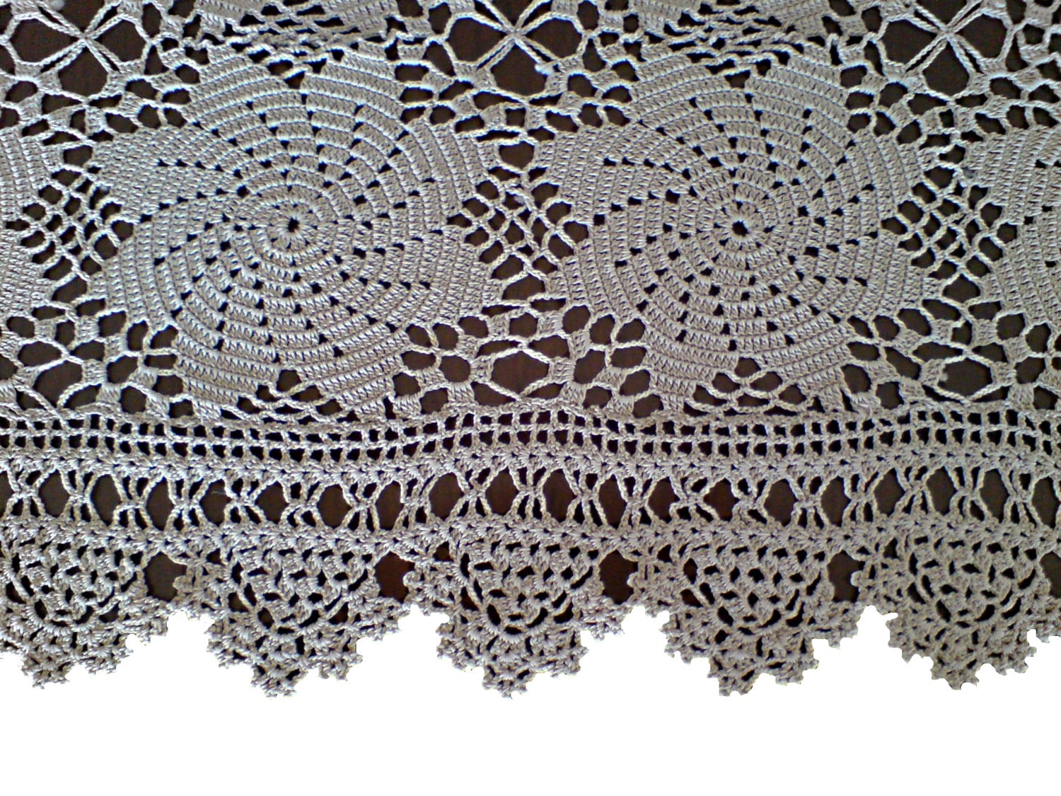 Crochet Tablecloth of Fine Thread in Ecru Colour With 8 Piece Napkin ...