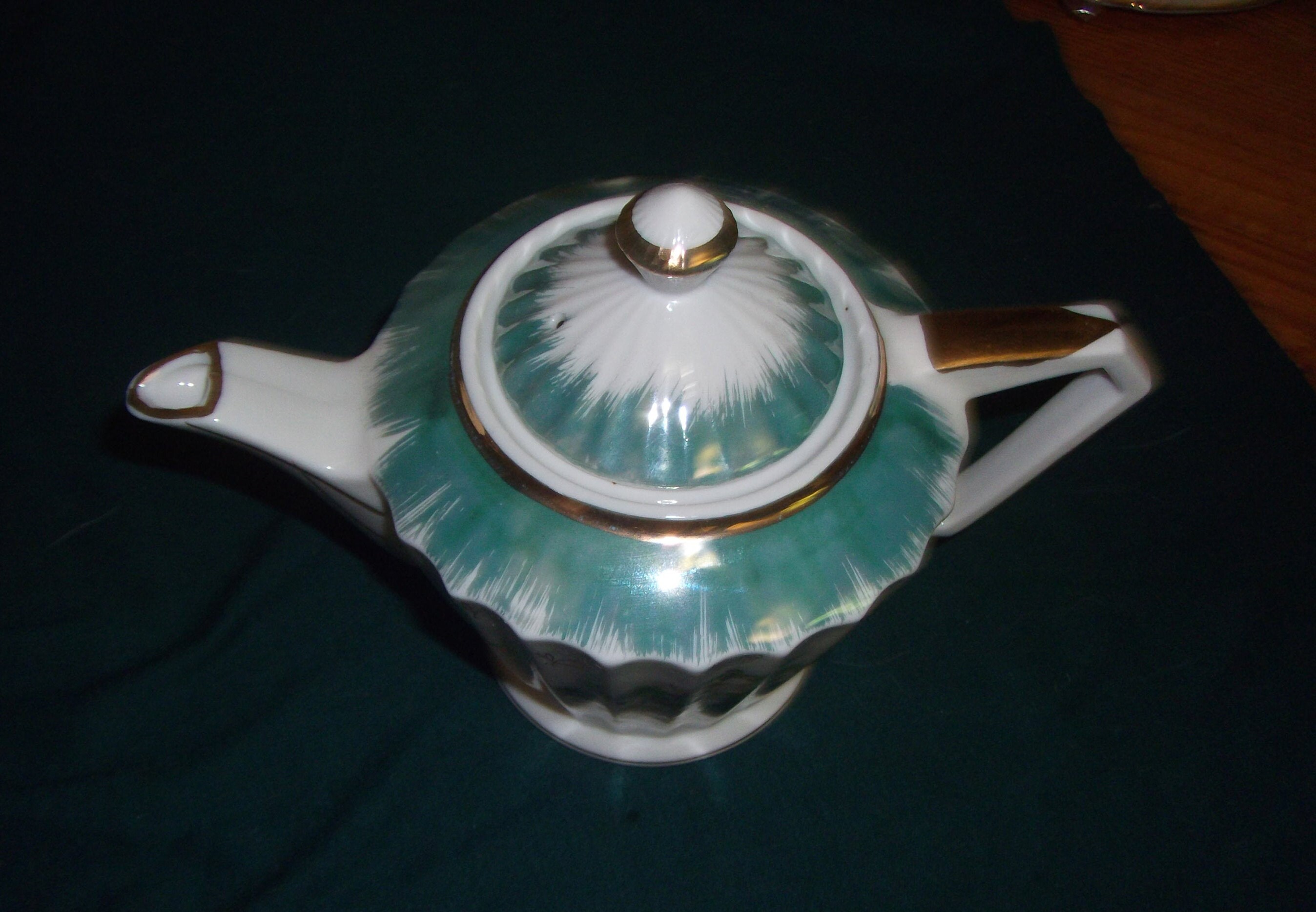 Vintage ROYAL CROWN TEAPOT - Etsy
