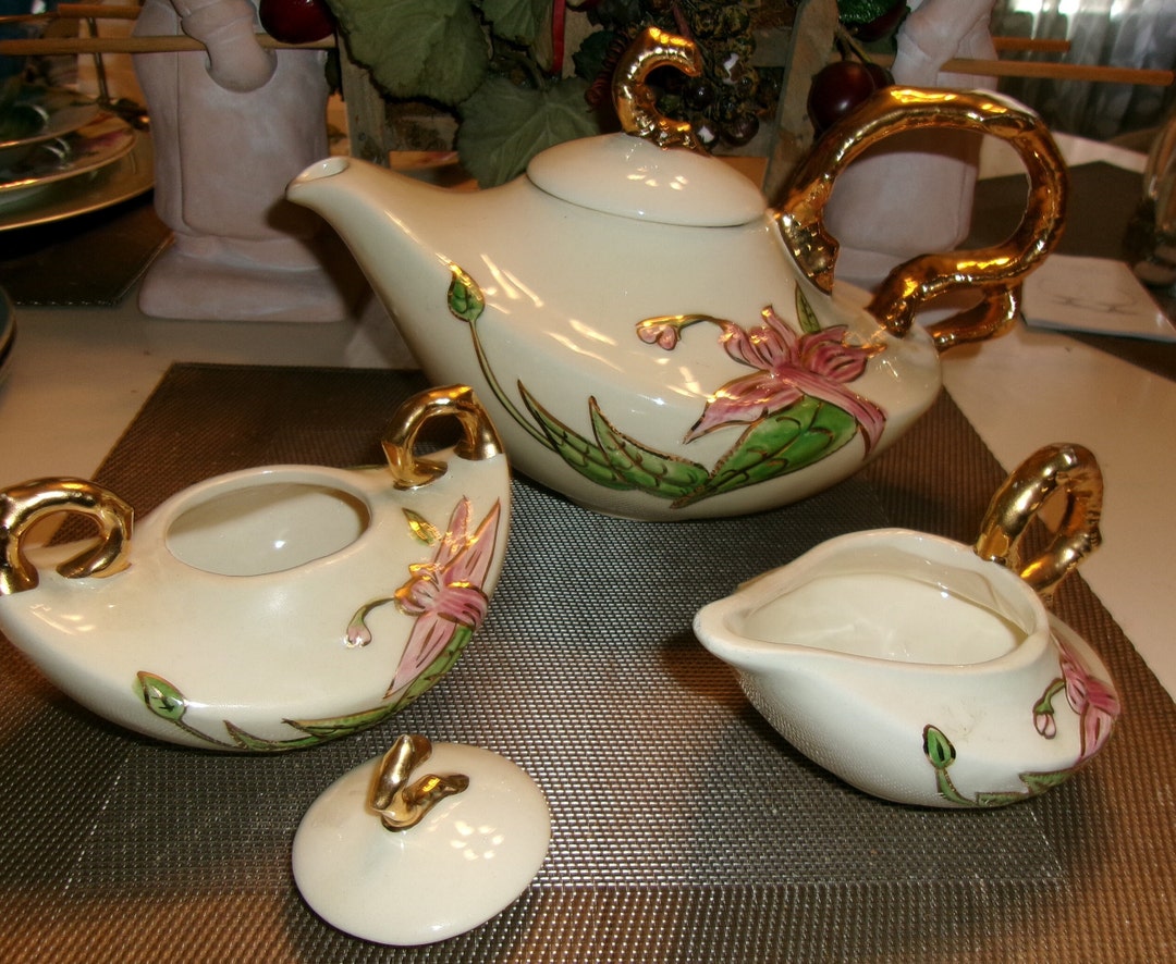 Hull, Aladdin Style With a Teapot, VINTAGE Lotus Tea Set is a 3-piece ...