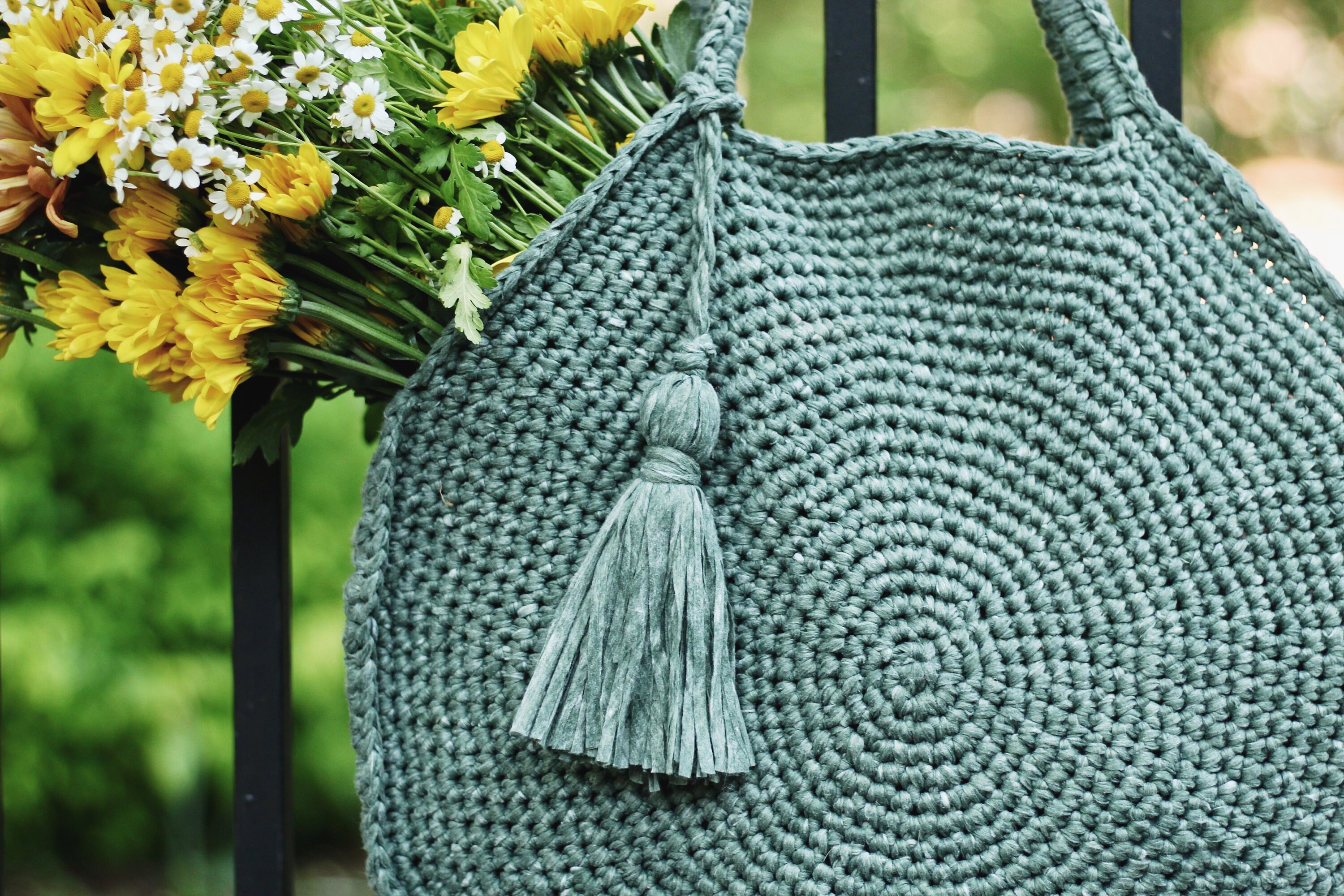 Crochet Pattern // Round Circle Handbag Tote Beach Market Purse Tassel ...