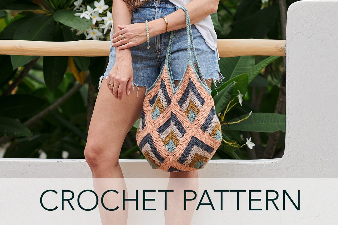 Crochet Pattern // Colorful Beach Bag Granny Mitered 13 Square Tote ...