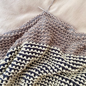 Knitting Pattern // Two Way Fade Shawl Scarf Textured Faded Ombre ...