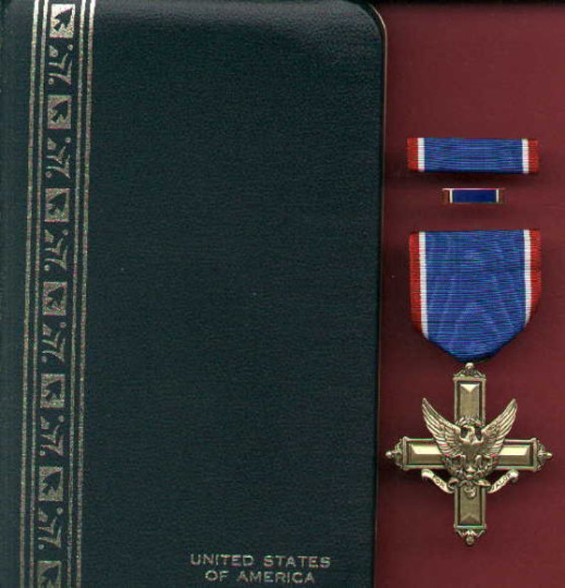 US Army Distinguished Service Cross Medal With Case - Etsy