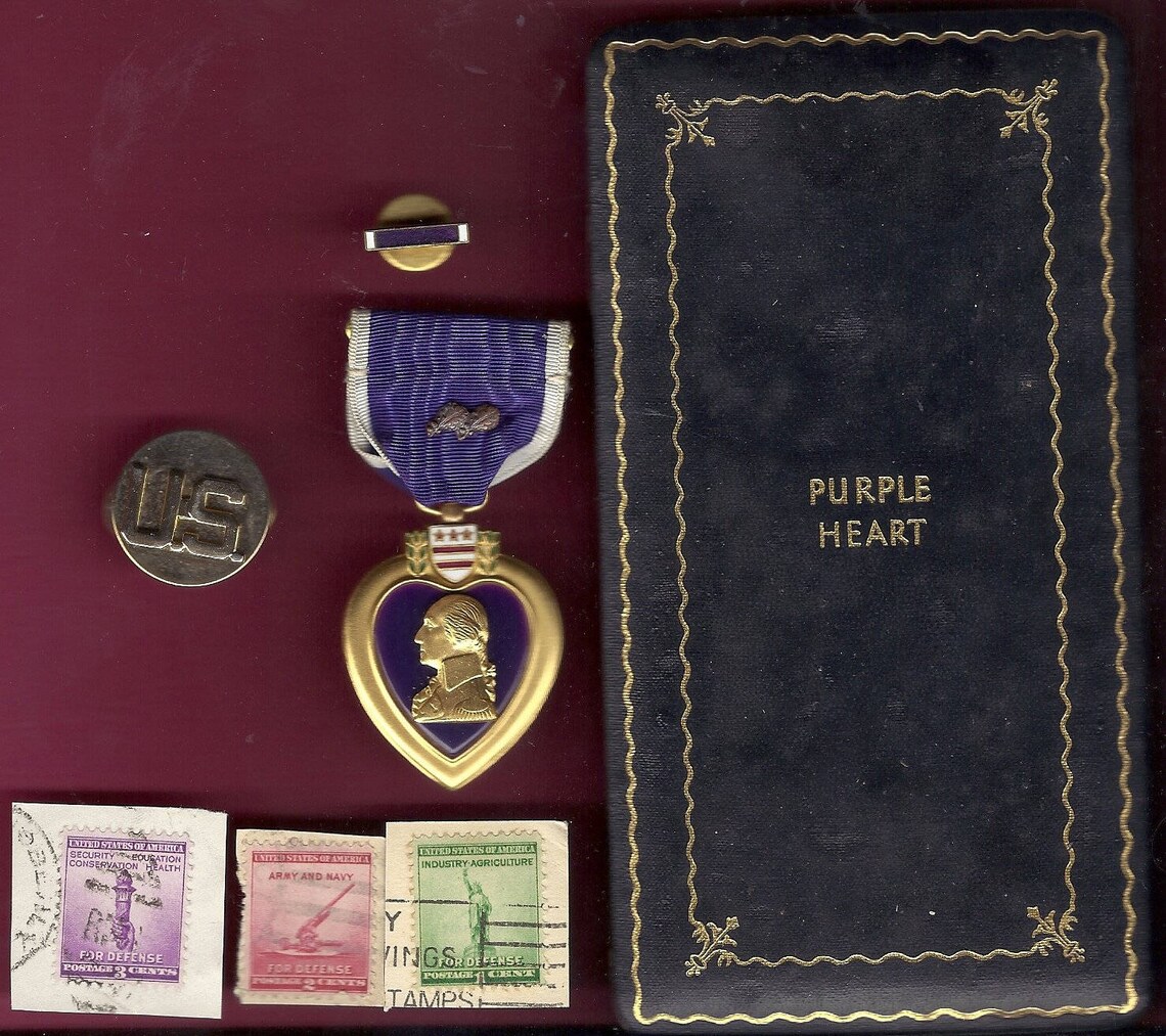 WWII WW2 Vintage Purple Heart Medal in Case With Two Oak Leaves - Etsy