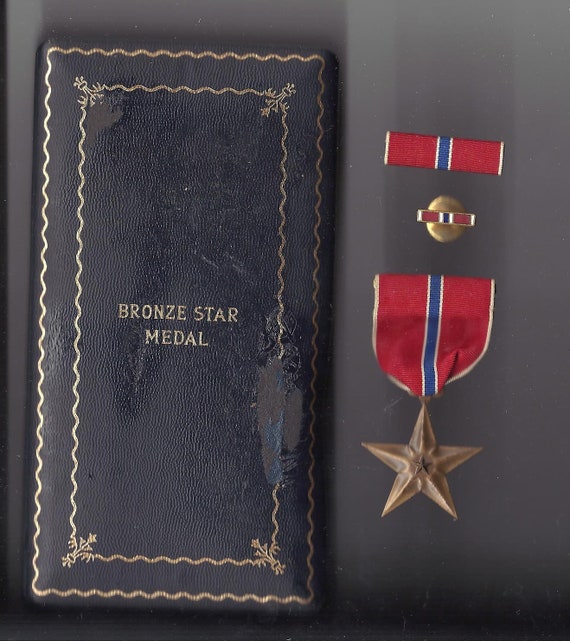 WWII WW2 Vintage US Bronze Star Medal With Case - Etsy