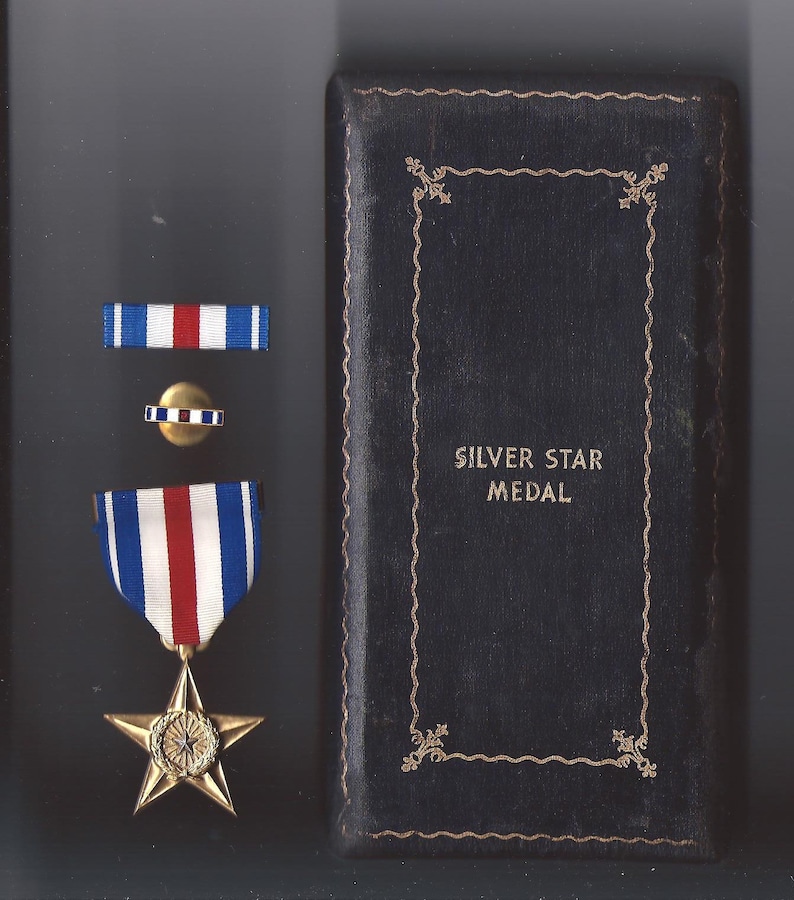 WWII WW2 US Silver Star Military Award Medal in Vintage Case With ...