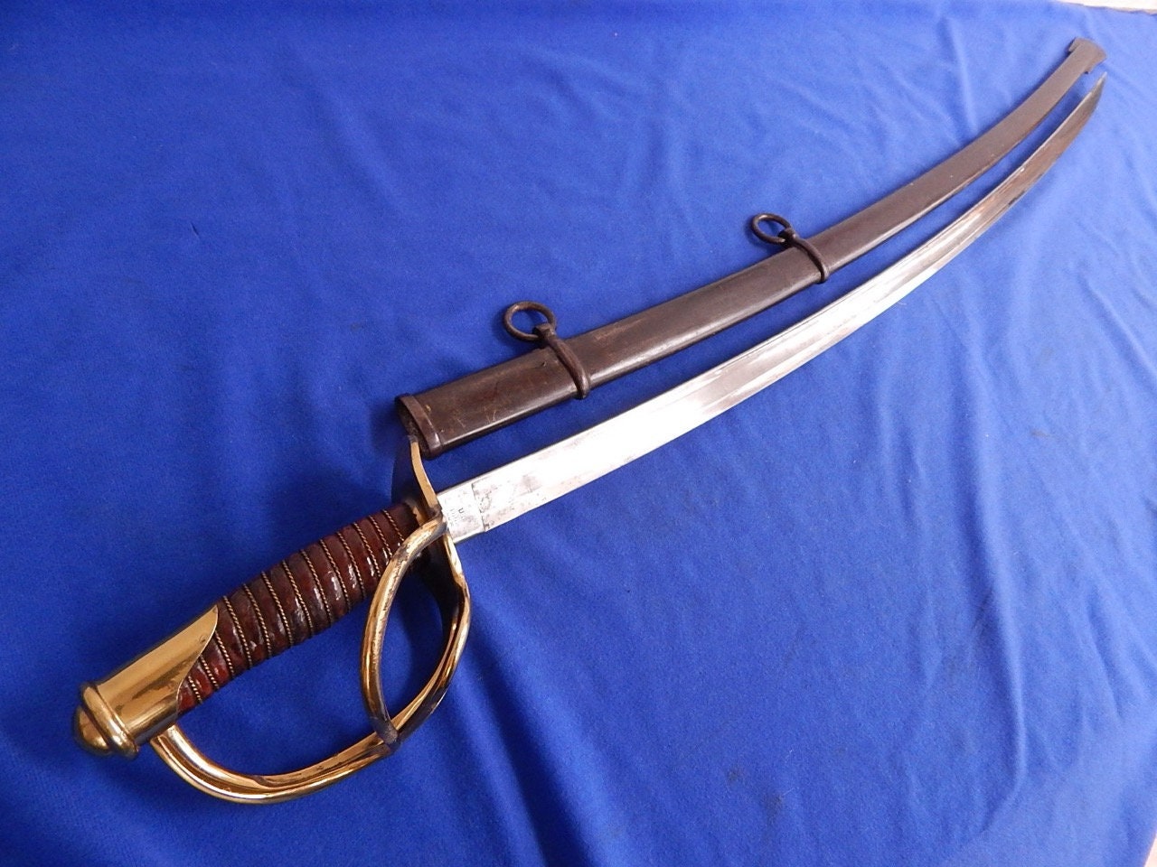 Crossed Confederate Sabers