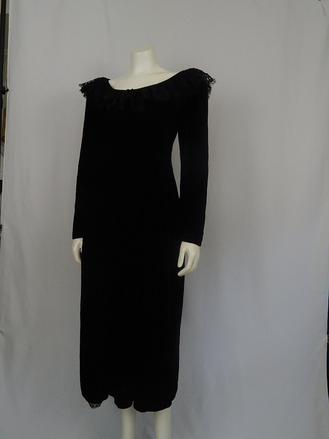 Black Velvet 90's Dress Small Goth Lace Dress Long Sleeve Modest ...