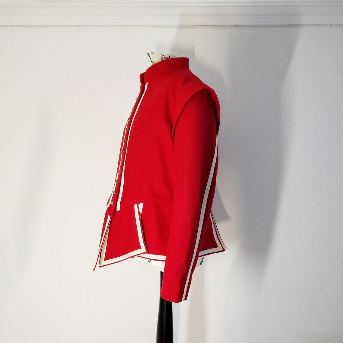 Red Renaissance Wool Doublet With White Cotton Piping, 17th Century ...