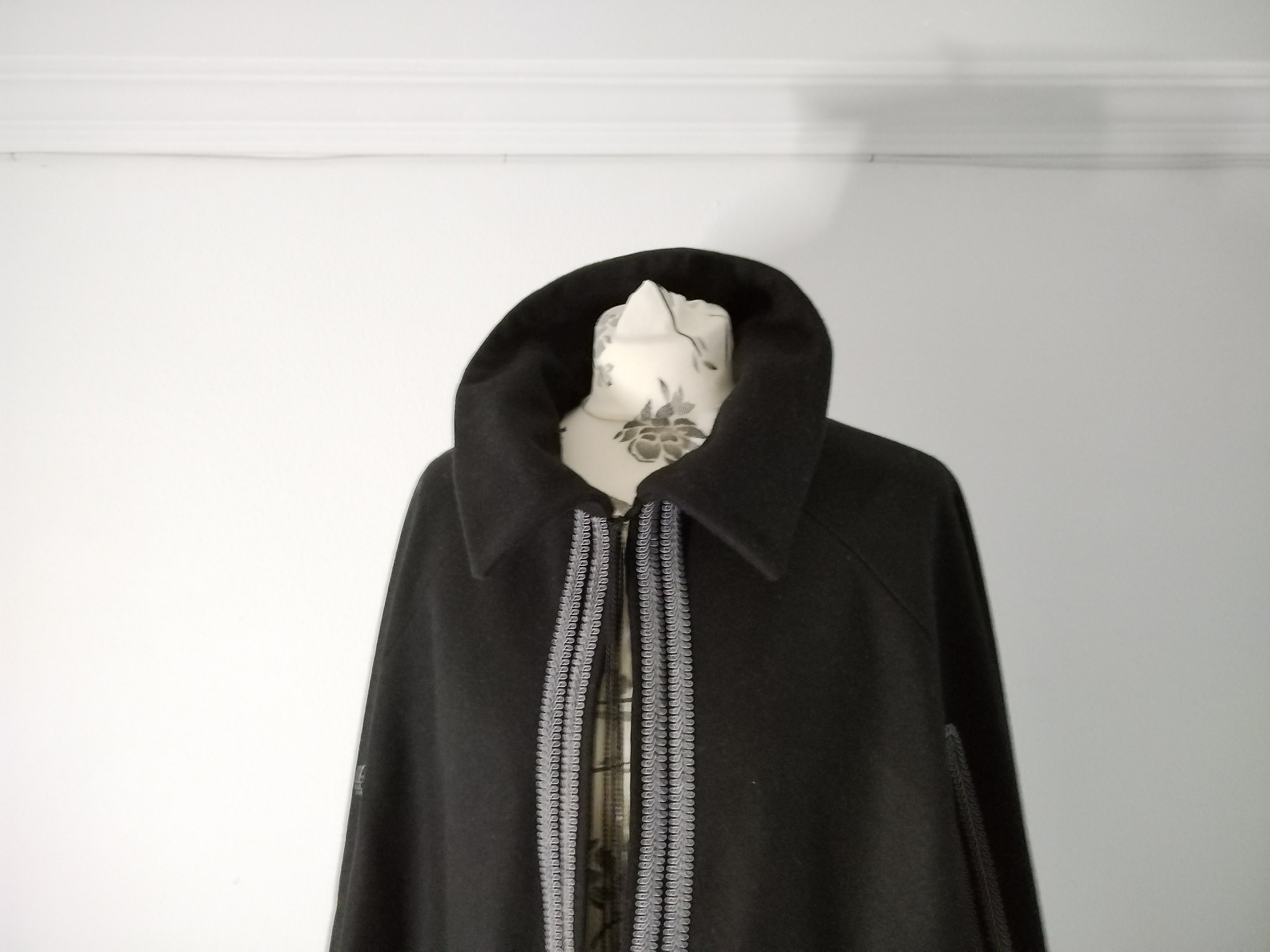 Fencing Woollen Cape, Rapier and Sword Black Cape, Decorated With Trims ...