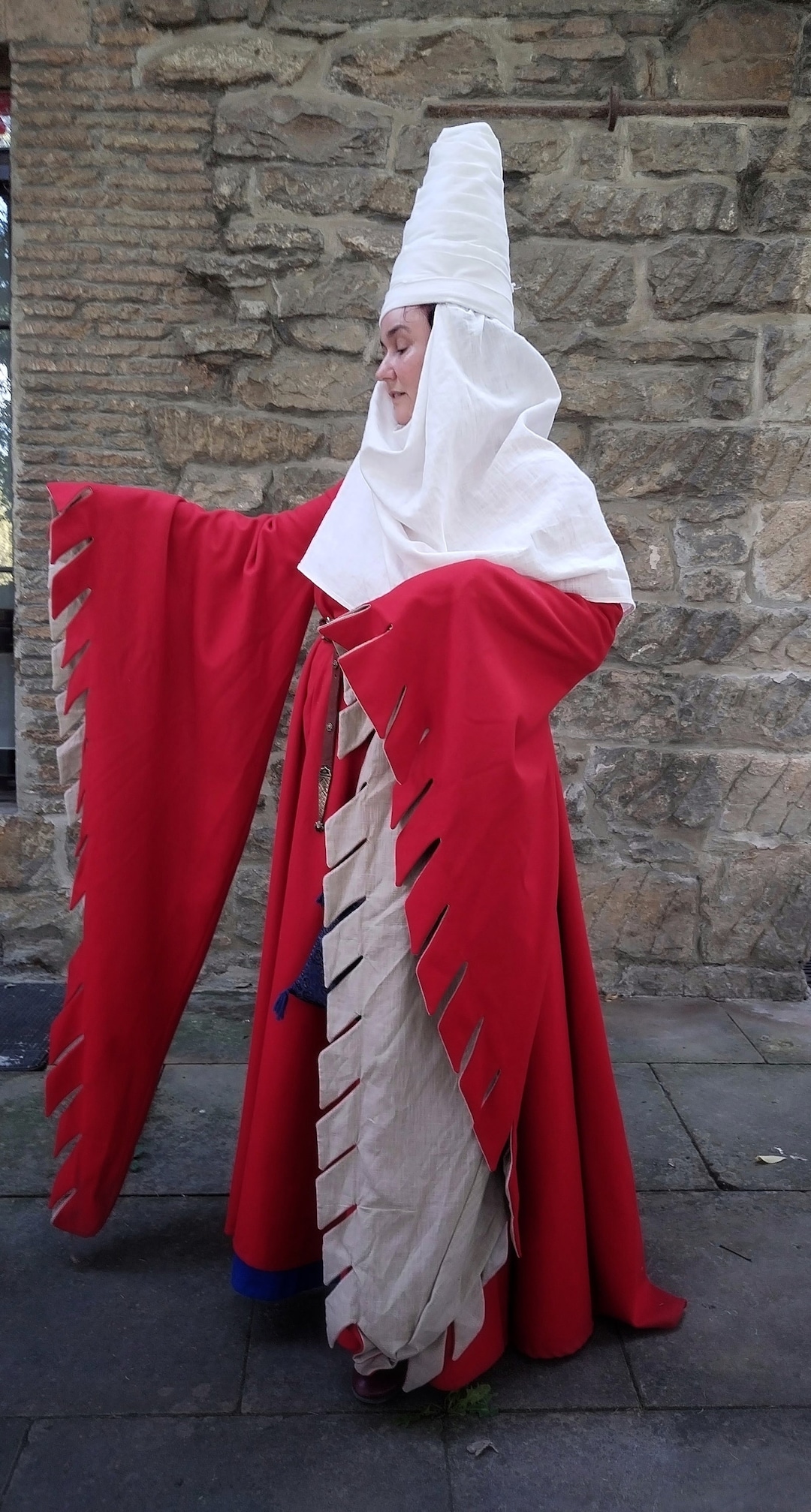 Houppelande Medieval Woman Dress, Red Wool Hopalanda Arf Lined in Linen ...